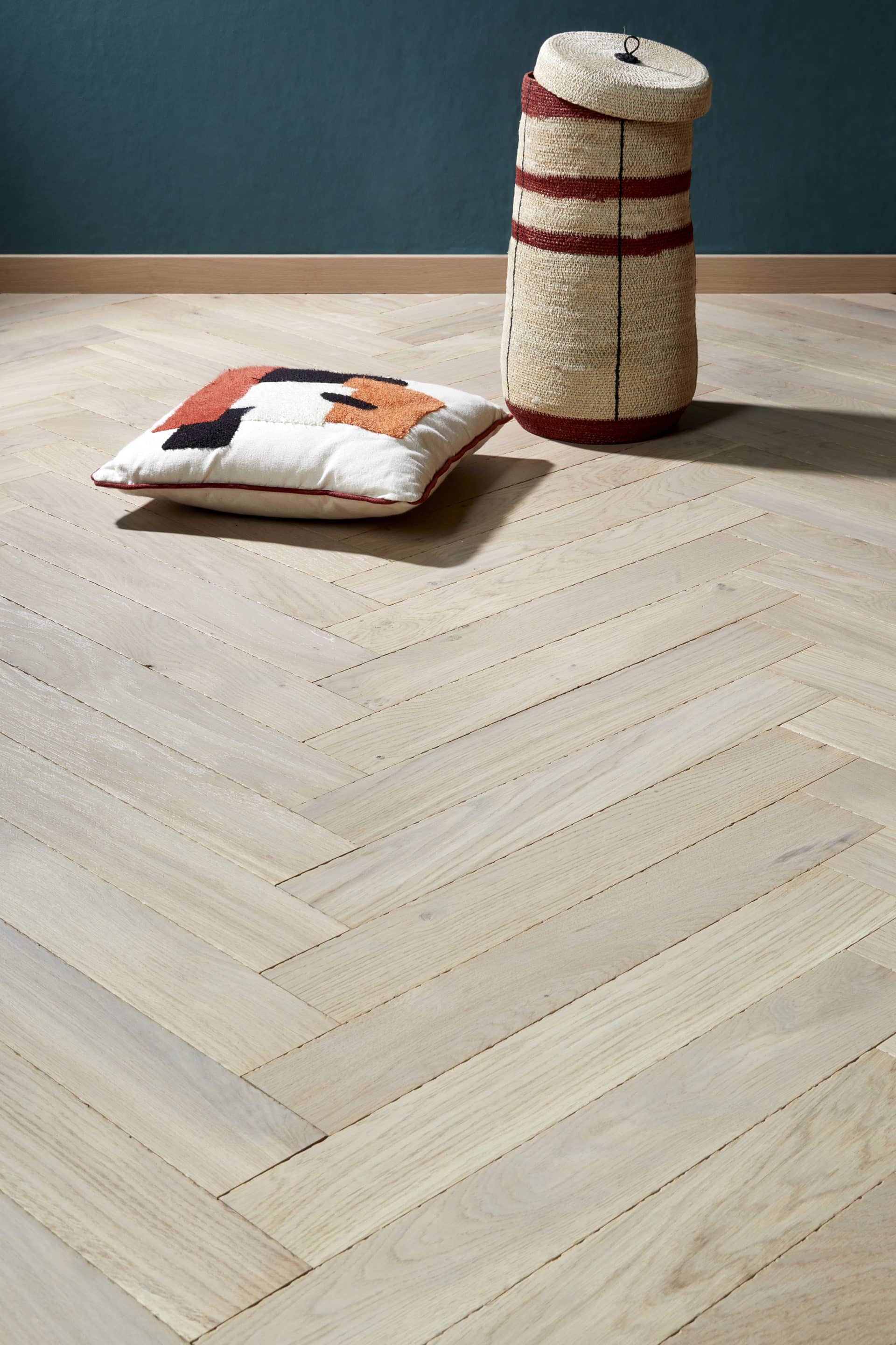 Parquet Bâton Rompu Chêne Massif Cluny Vieilli Brut - SRC Parquet