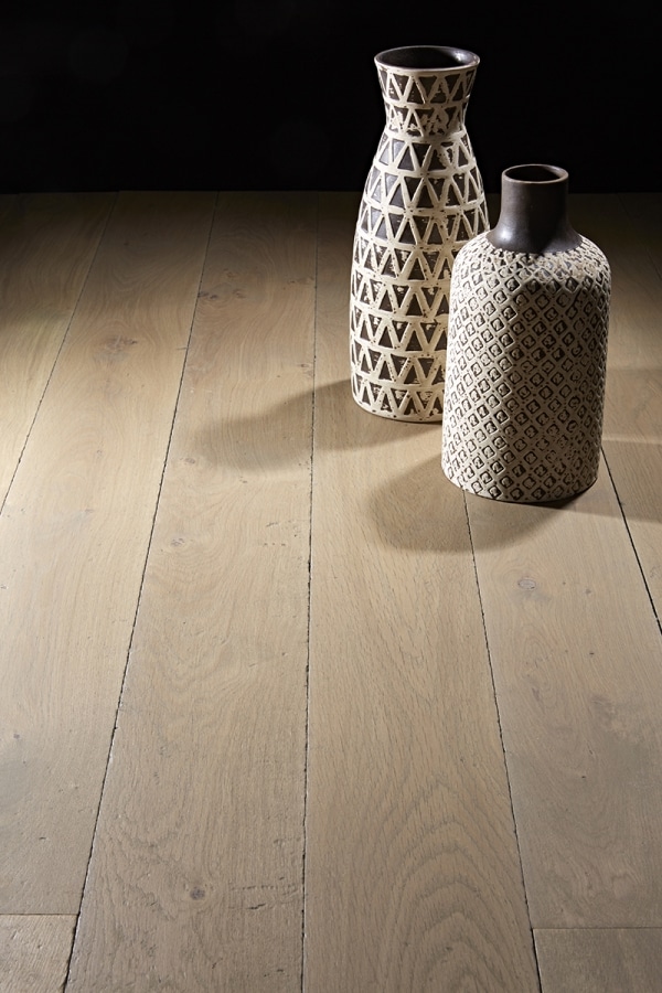Natural Elegance: Rustic Parquet Transforms Your Living Room - SRC Parquet